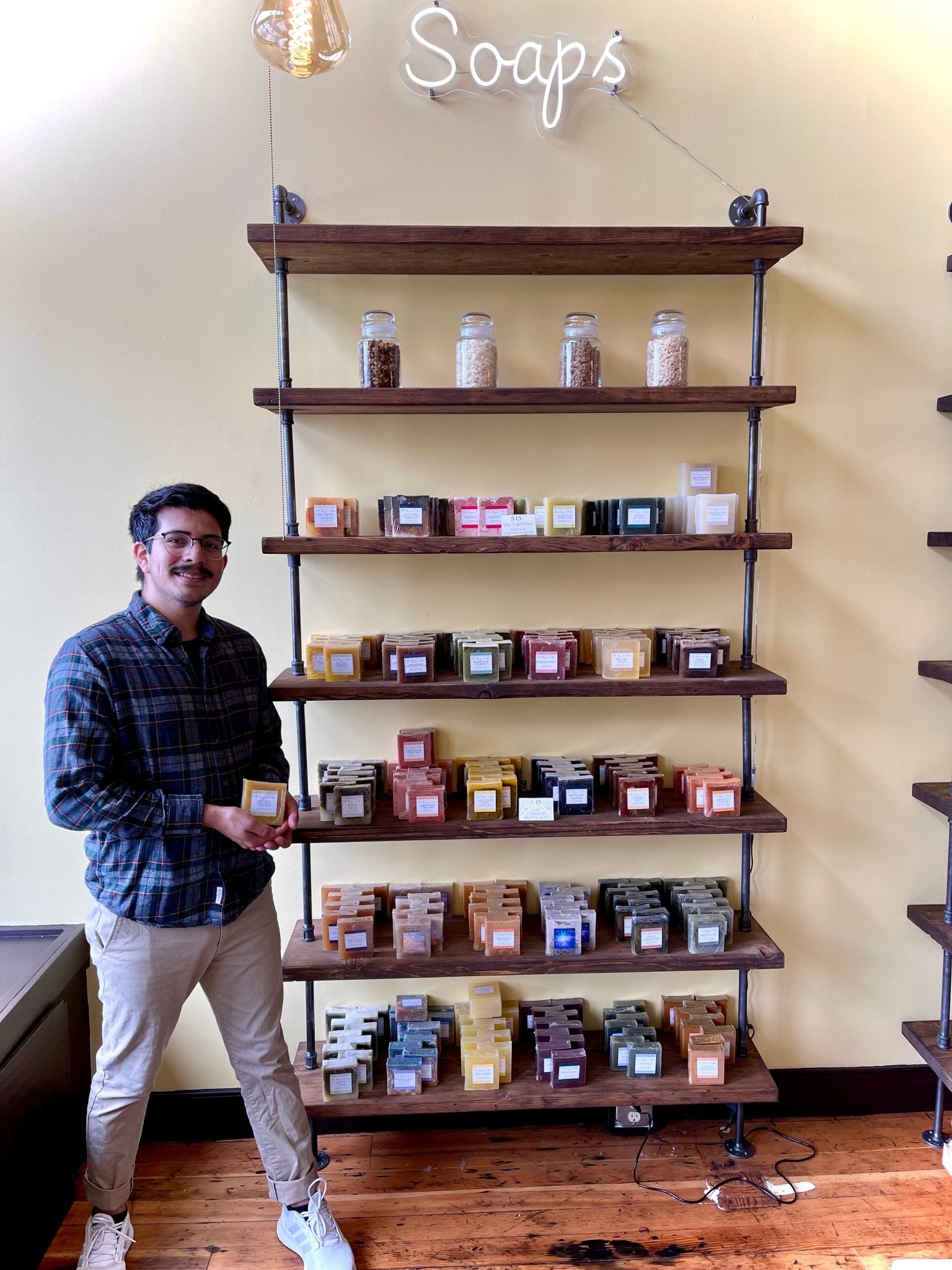 Natural & Organic Glycerin Soaps – The Magical Bee